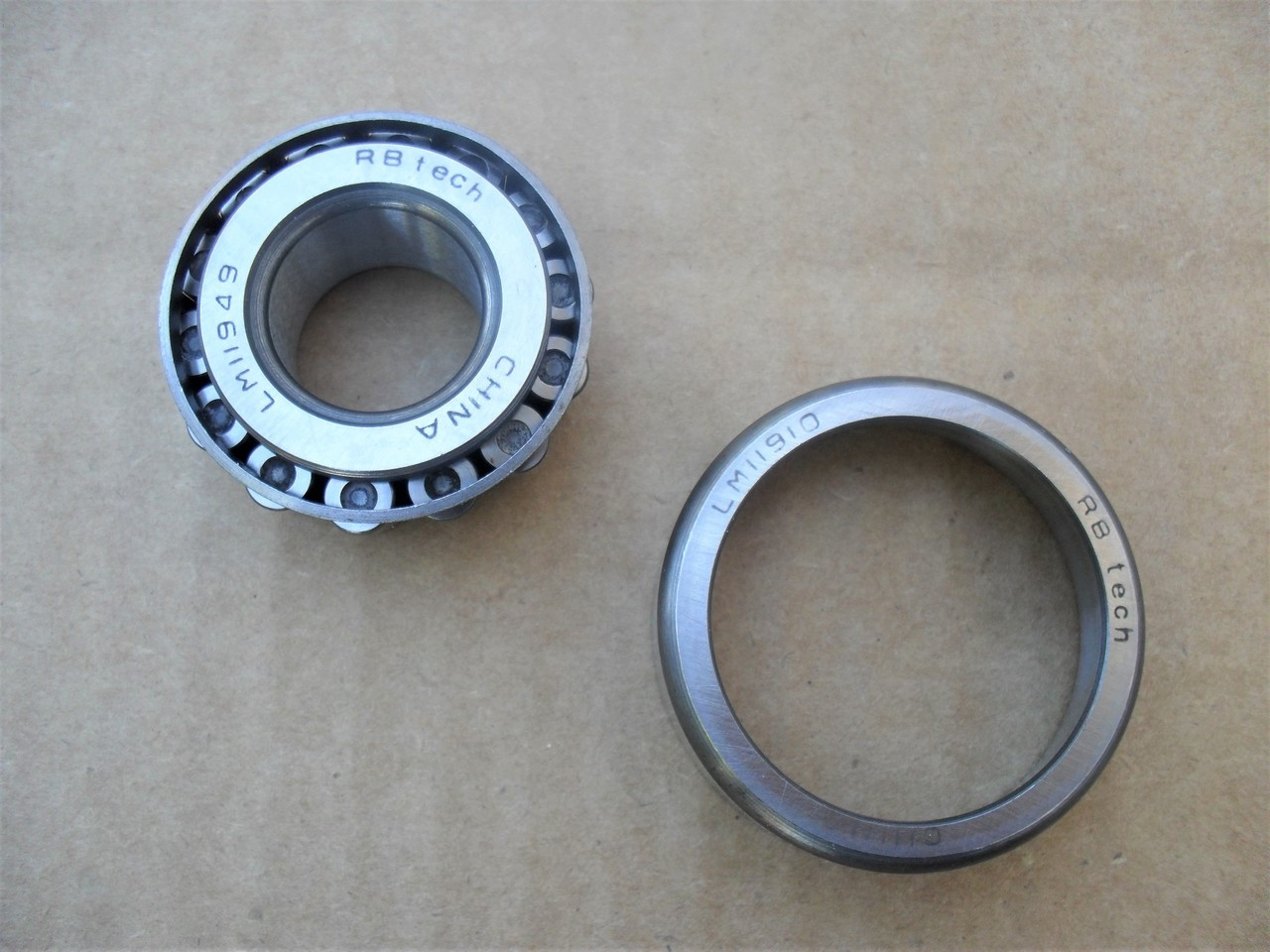 Bearing and Race for Ariens ST724, ST524, ST624, RT5020, RT7020, RT8020 ...