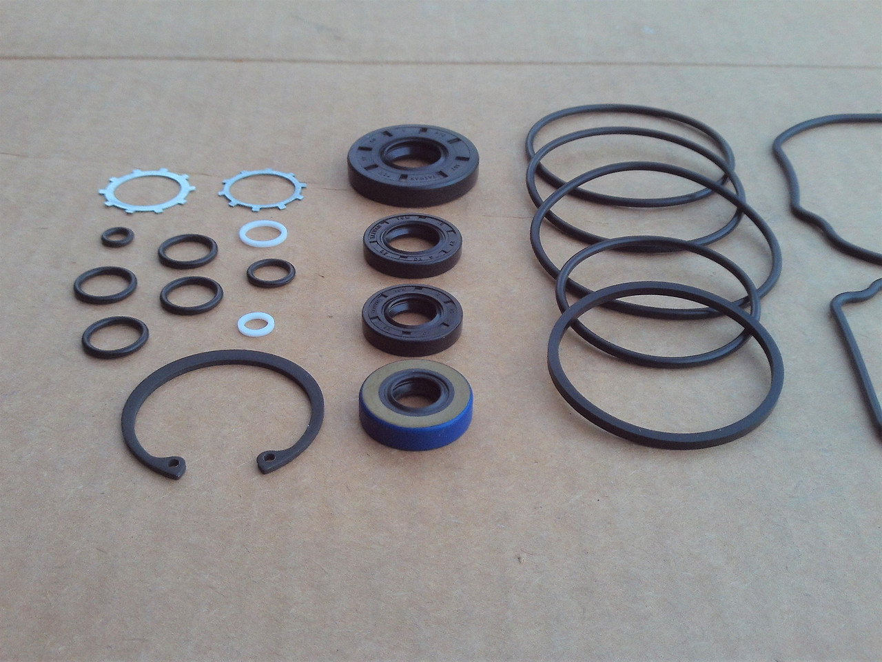 Hydro Gear Pump Seal Rebuild Kit 70525, BDP10A, BDP-10A