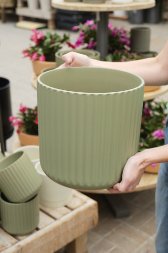 11.25" Beam Pot in Green - Tonkadale