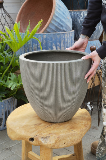 15.5" Airy Lightweight Pot in Ash Grey - Tonkadale