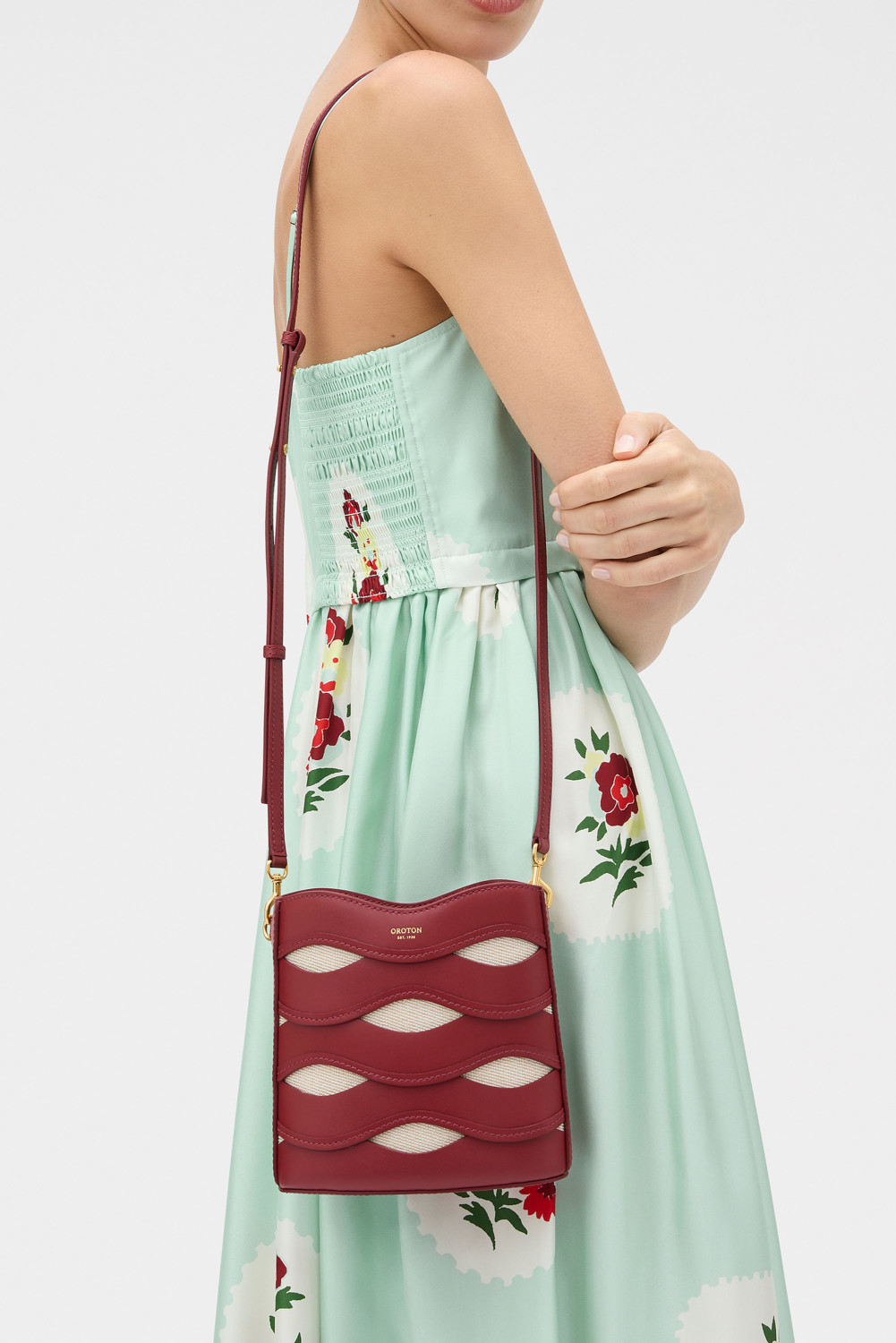 LEIGH RIC RAC BUCKET BAG - Cherry | Oroton