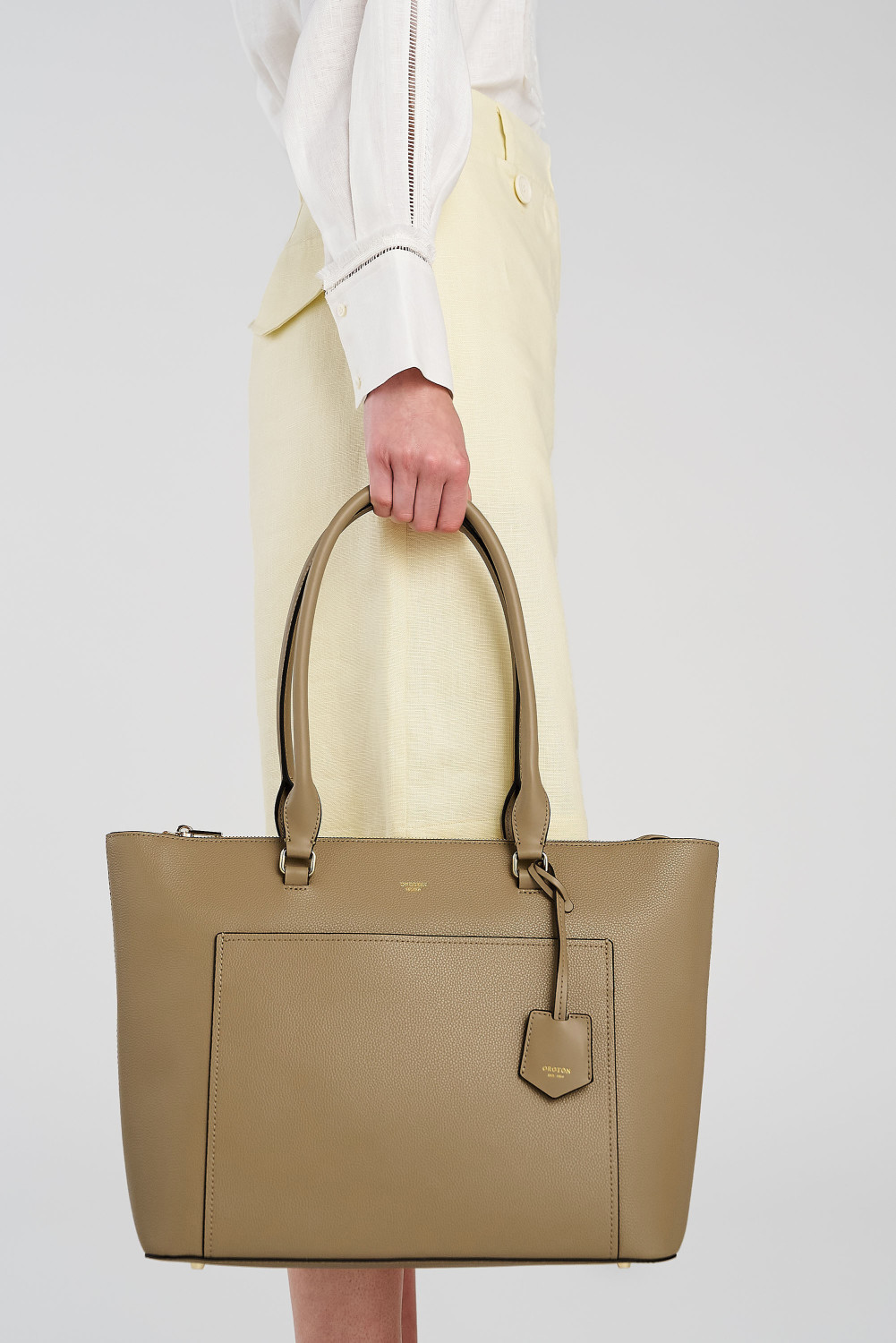IRIS MEDIUM TOTE - MUSHROOM | Oroton