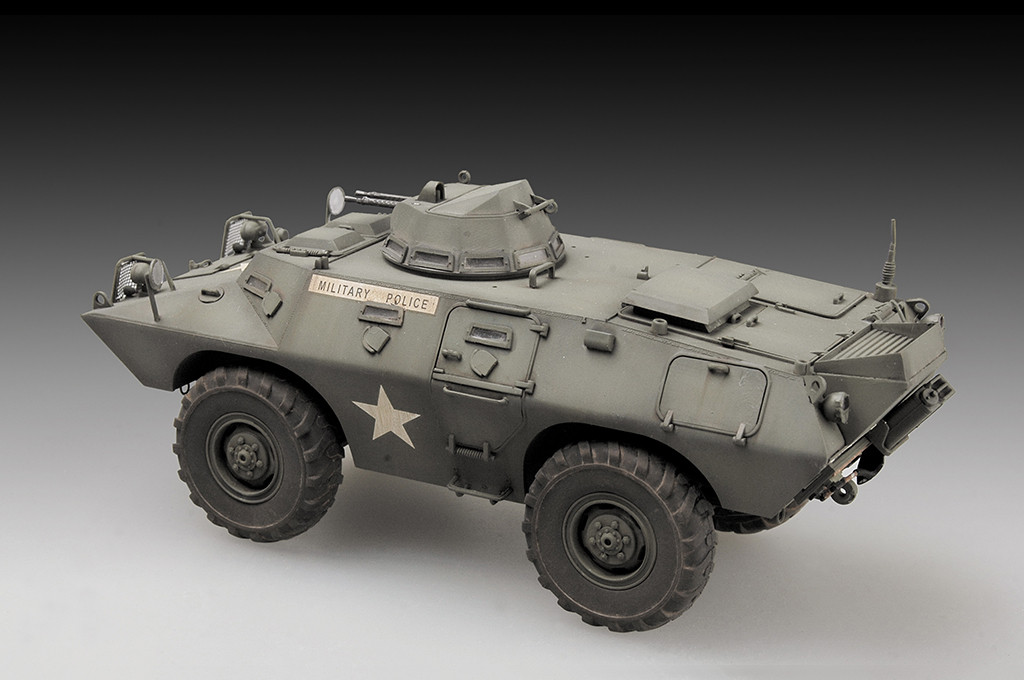 M706 Commando Armored Car Vietnam 1/72 Trumpeter