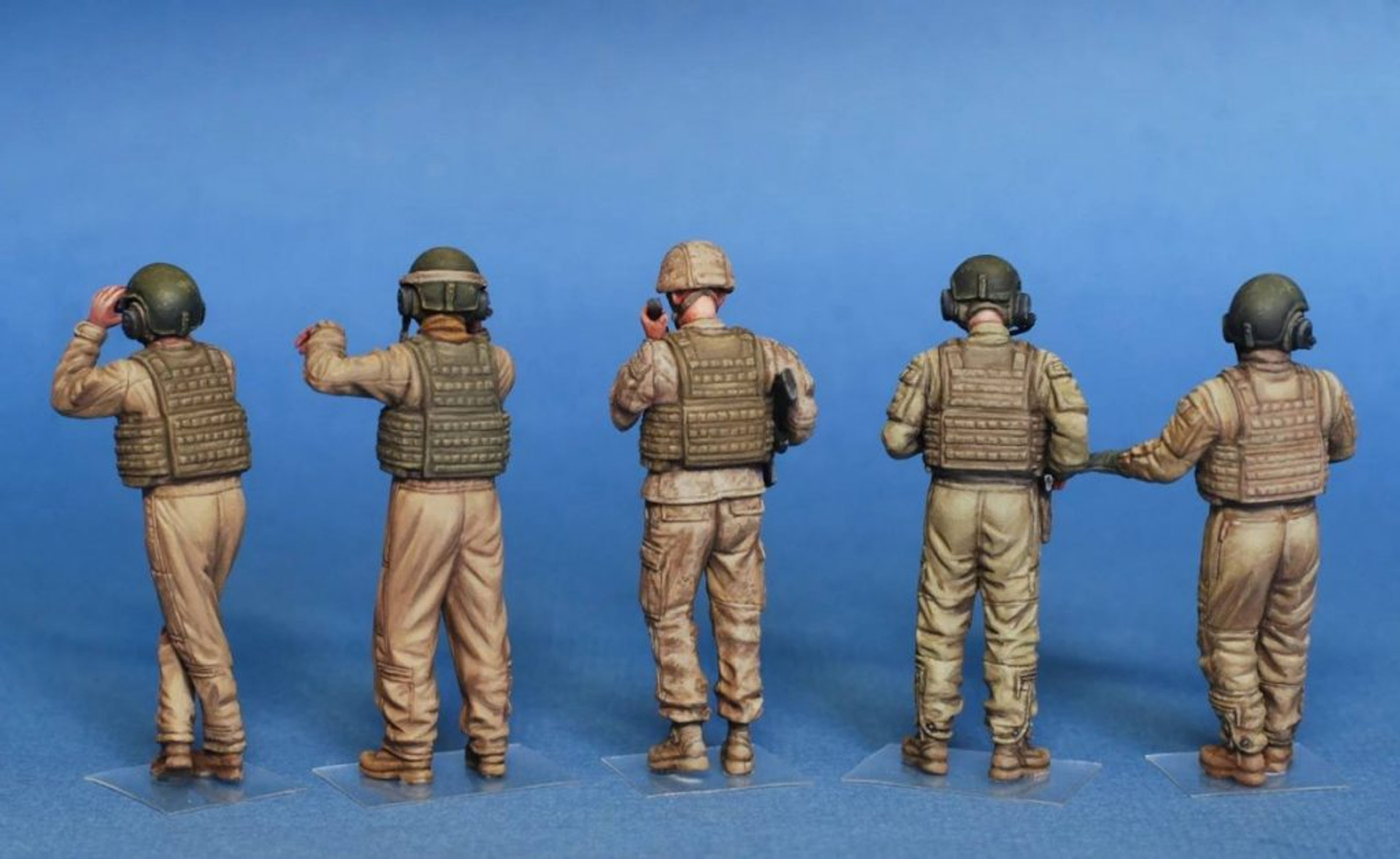 USMC Tank Crew (5) 1/35 Miniart Models