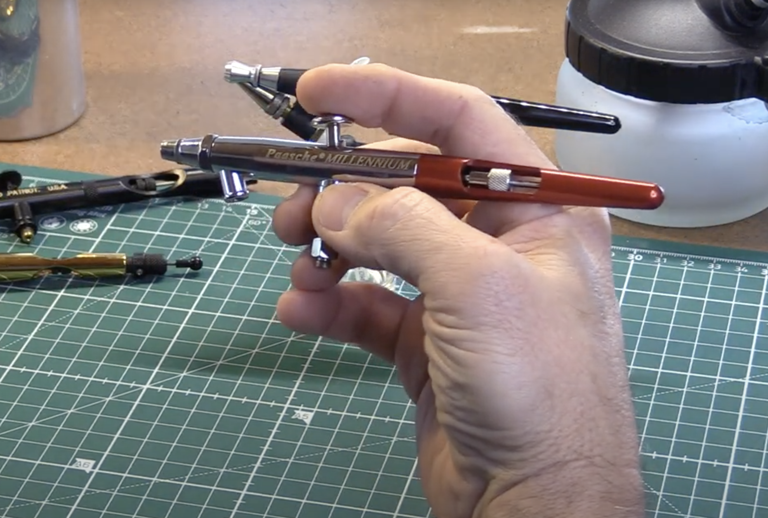 Airbrushing 101 (Part 1) - Understanding The Types of Airbrushes and ...