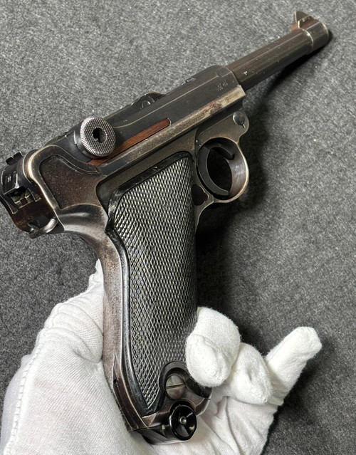 Jan Still’s Rare byf 41 Black Widow Luger