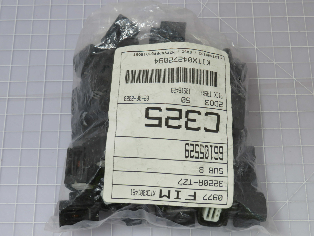 YAZAKI 7283-2764-30 6610-5529 X96435 - OCO Connectors