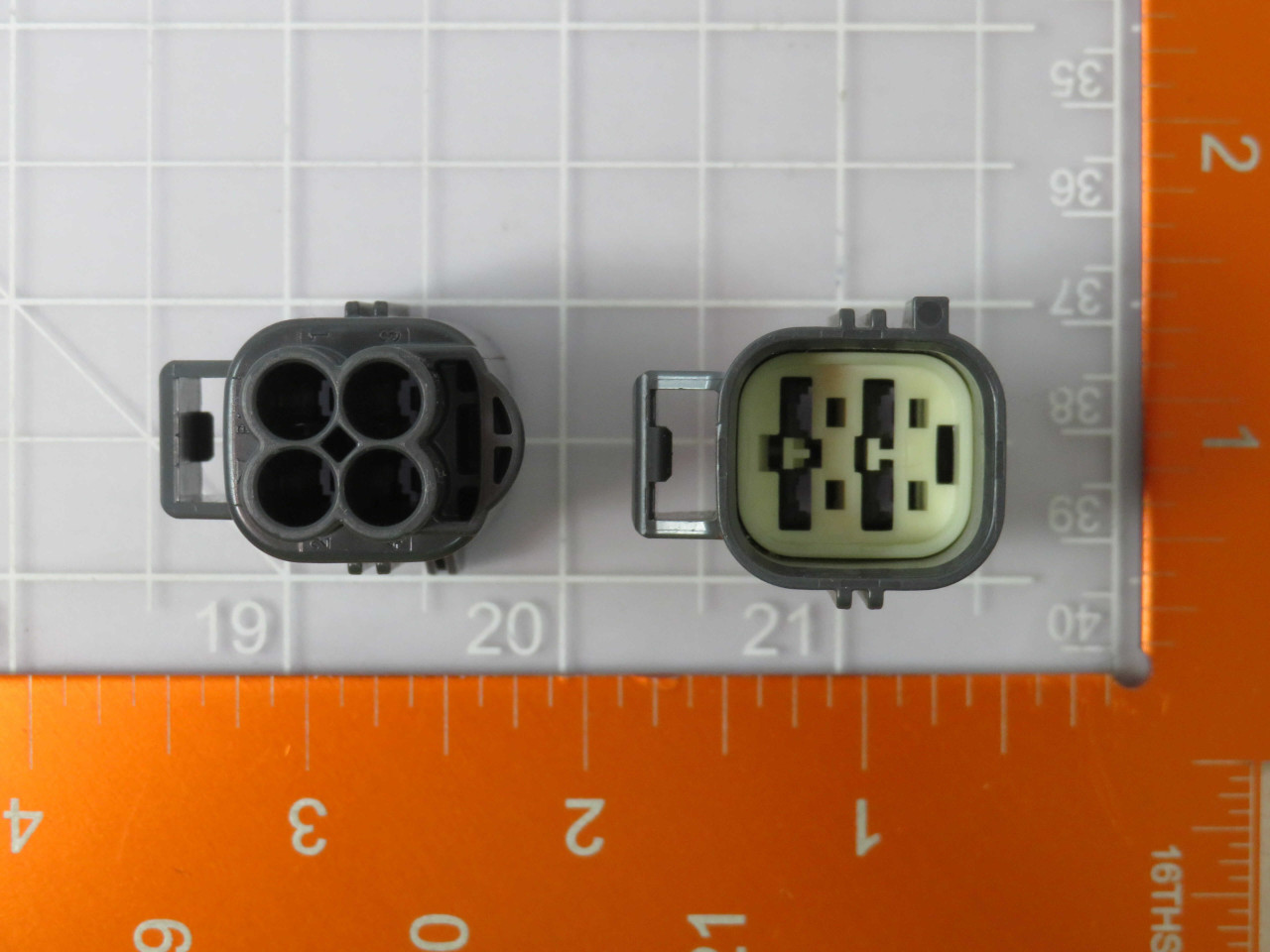 YAZAKI 7282-5570-10 X96920 - OCO Connectors