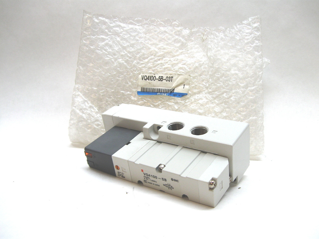 Smc VQ4100-5B Solenoid Valve 24 Vdc New