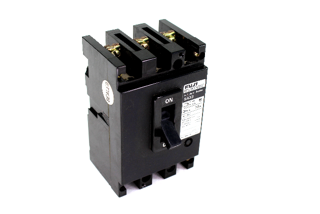 Fuji Electric SA33 Auto Circuit Breaker, 220VAC, 10 Amp, 5kA