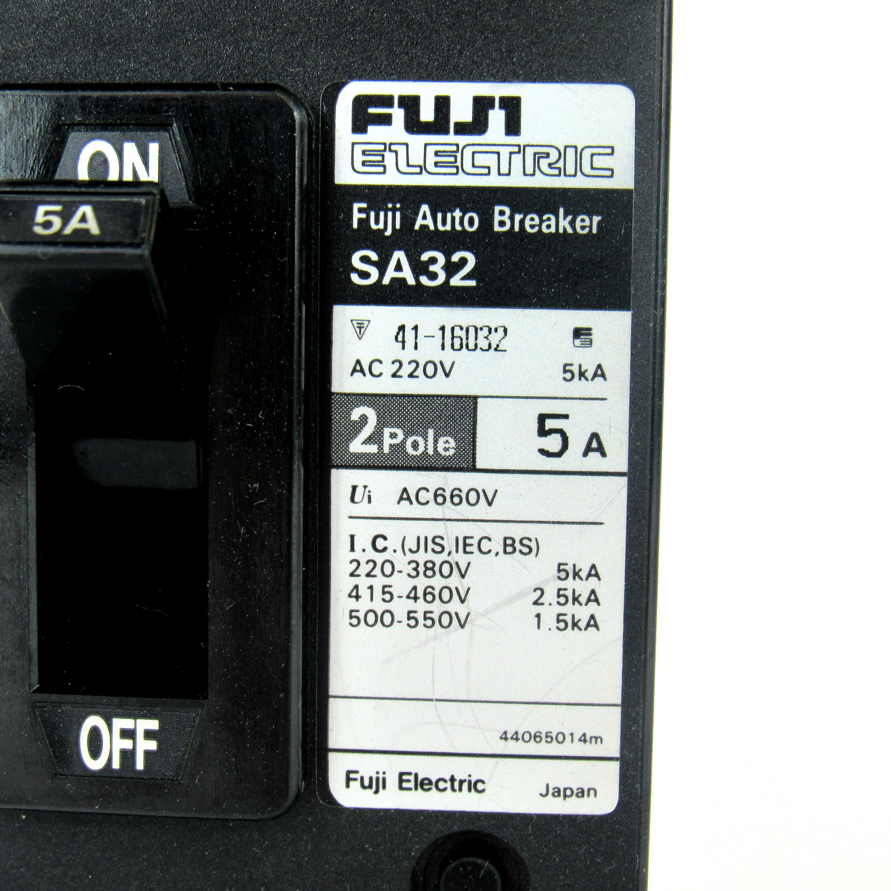 Fuji Electric SA32 Auto Circuit Breaker, 5 Amp, 2-Pole