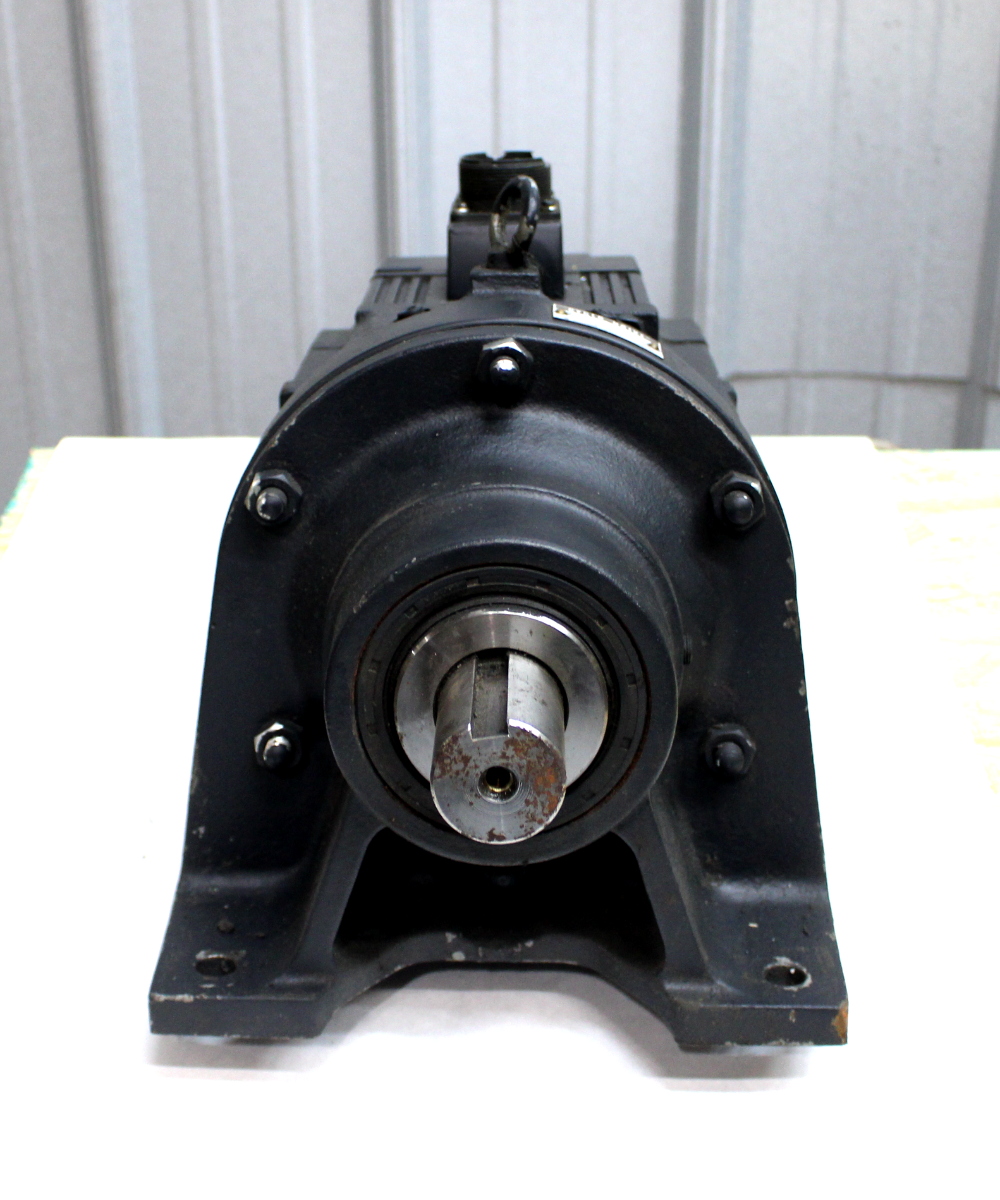 Mitsubishi HC-SF202BC1H-S2 Servo Motor w/ Cyclo Drive CNHM-4115-11 Gear ...