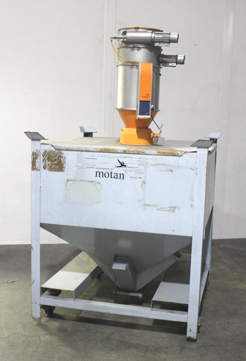 Motan, Inc Material Hopper, 44"x44" Opening, 4 Chutes - 4" with HJS30 ...