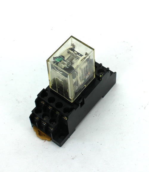 Omron MY2N 14-Pin Relay 24VDC w/ PYF14A-E Relay Socket Base