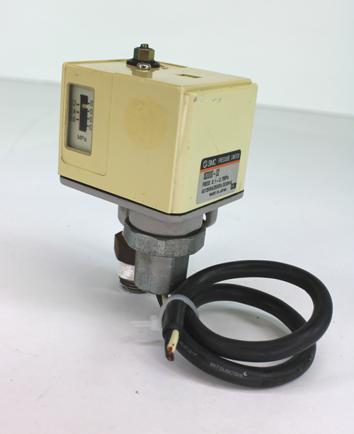 Smc IS3000-02 Pressure Switch 0.7 Mpa,