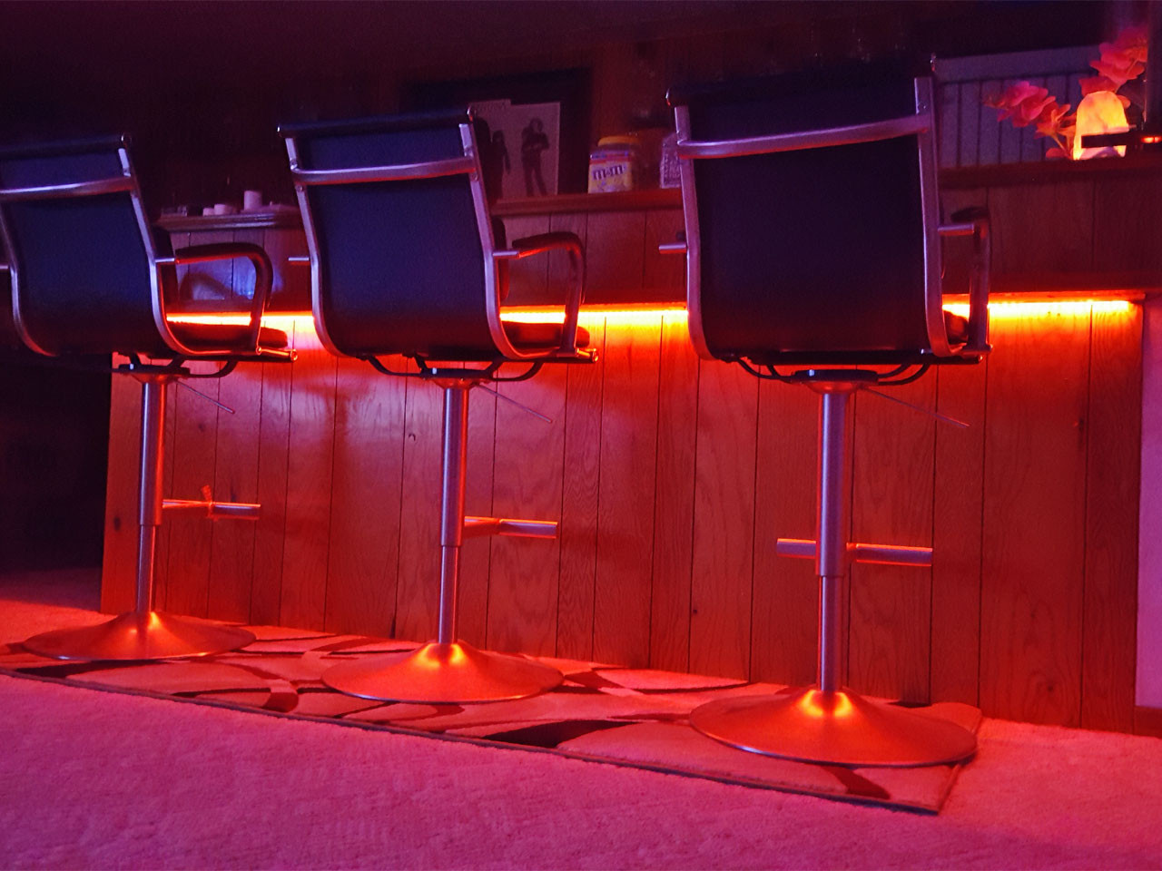 Under Bar Lighting - LiquorShelves.com