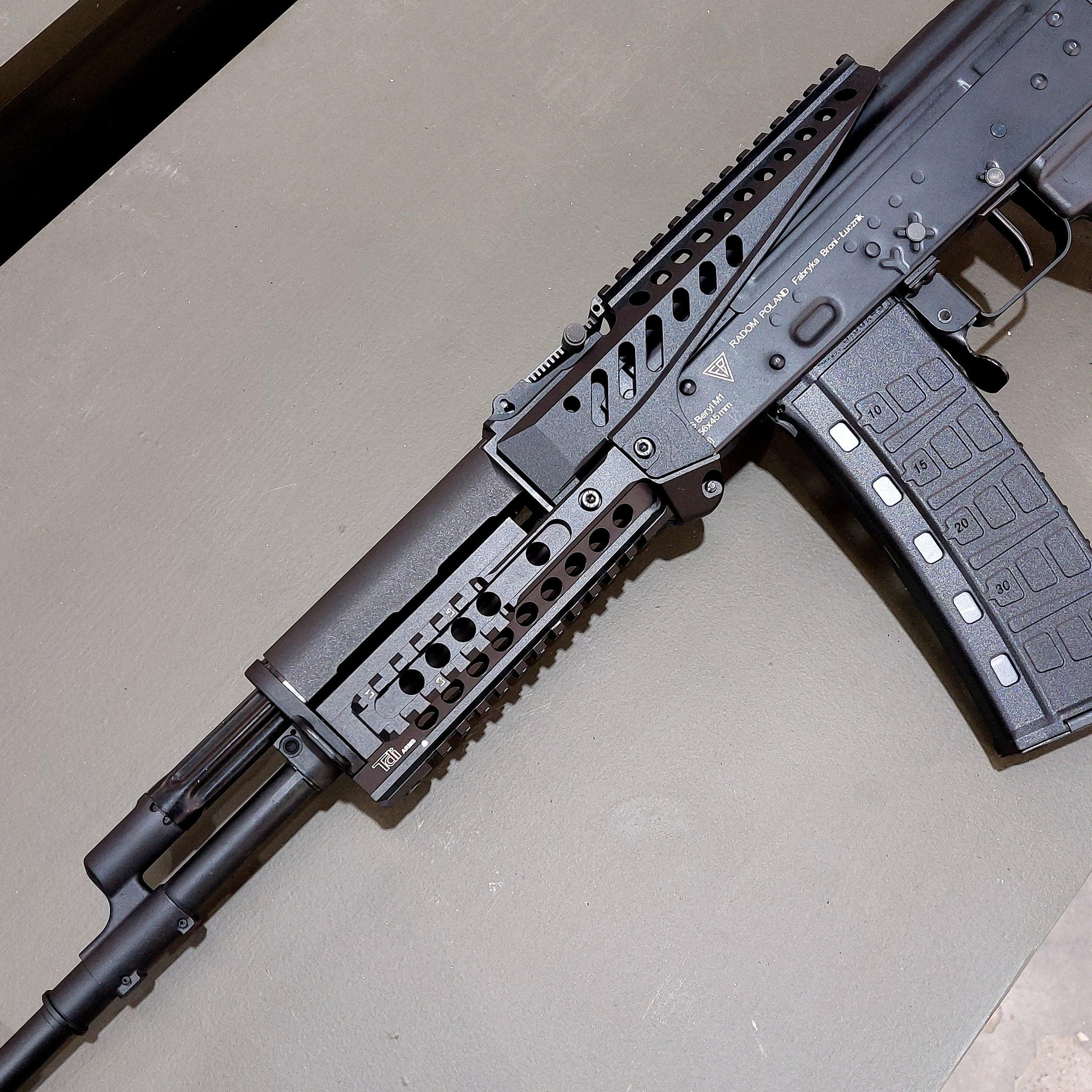 TDi X47: Modified AK Alpha Rail Chassis
