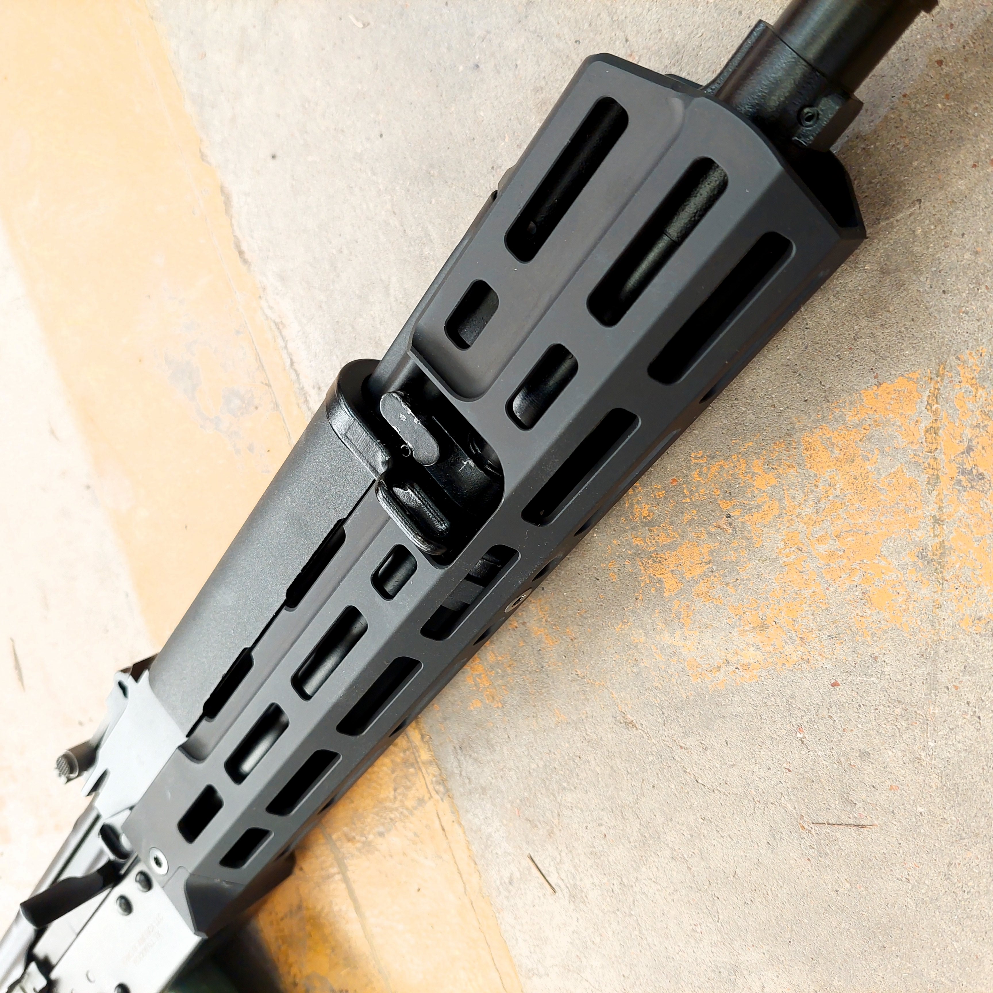 RS REGULATE GKR-10DP FB BERYL RIFLE MLOK RAIL