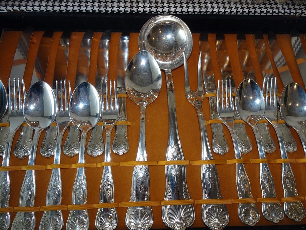 Vintage Italian Silver Plate Cutlery Set – ARG800 – 62 Pieces in ...