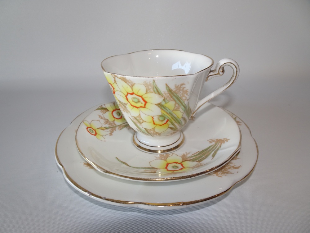 Rolsyn China Trio Daffodil Pattern Cup, Saucer & Plate (c.1940–1950 ...