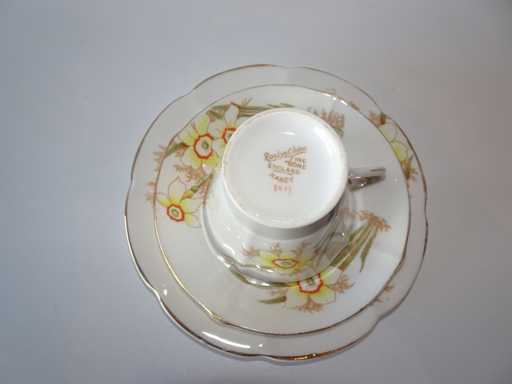 Rolsyn China Trio Daffodil Pattern Cup, Saucer & Plate (c.1940–1950 ...