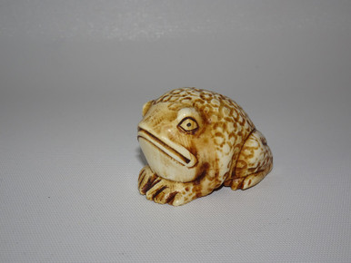 Japanese Ivory Toad Netsuke