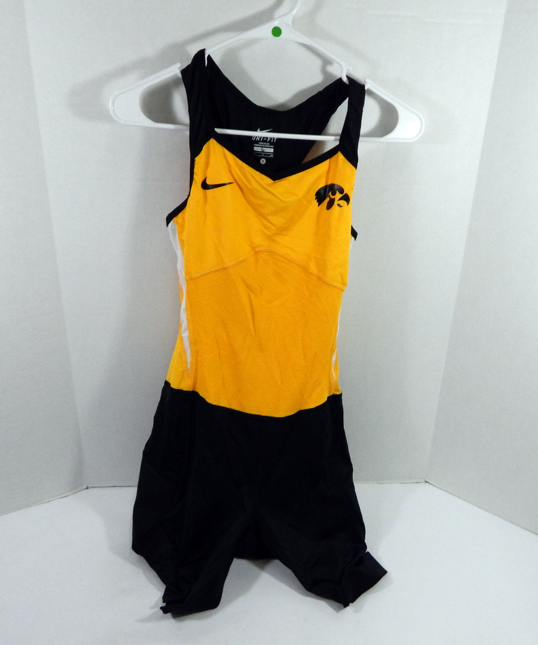 Iowa Hawkeyes #6 Game Used Black Yellow Wrestling Singlet Jersey S DP36487