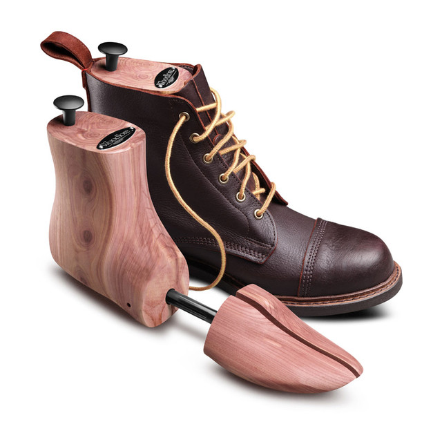 The Boss Boot Tree - Woodlore Cedar Products