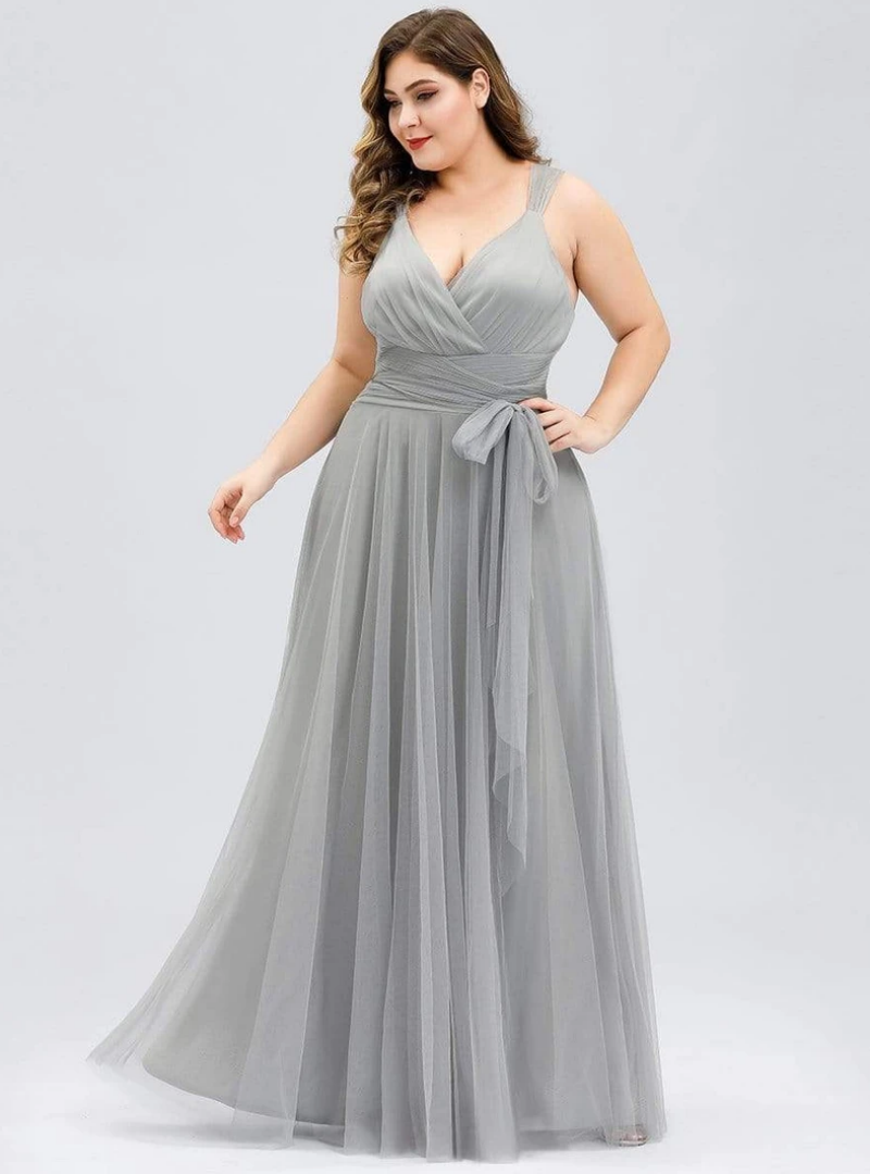 Plus Size Black Tulle Print Star V-neck Prom Dress