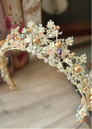 In Stock Chic Alloy Wedding Tiara With Rhinestones cheap