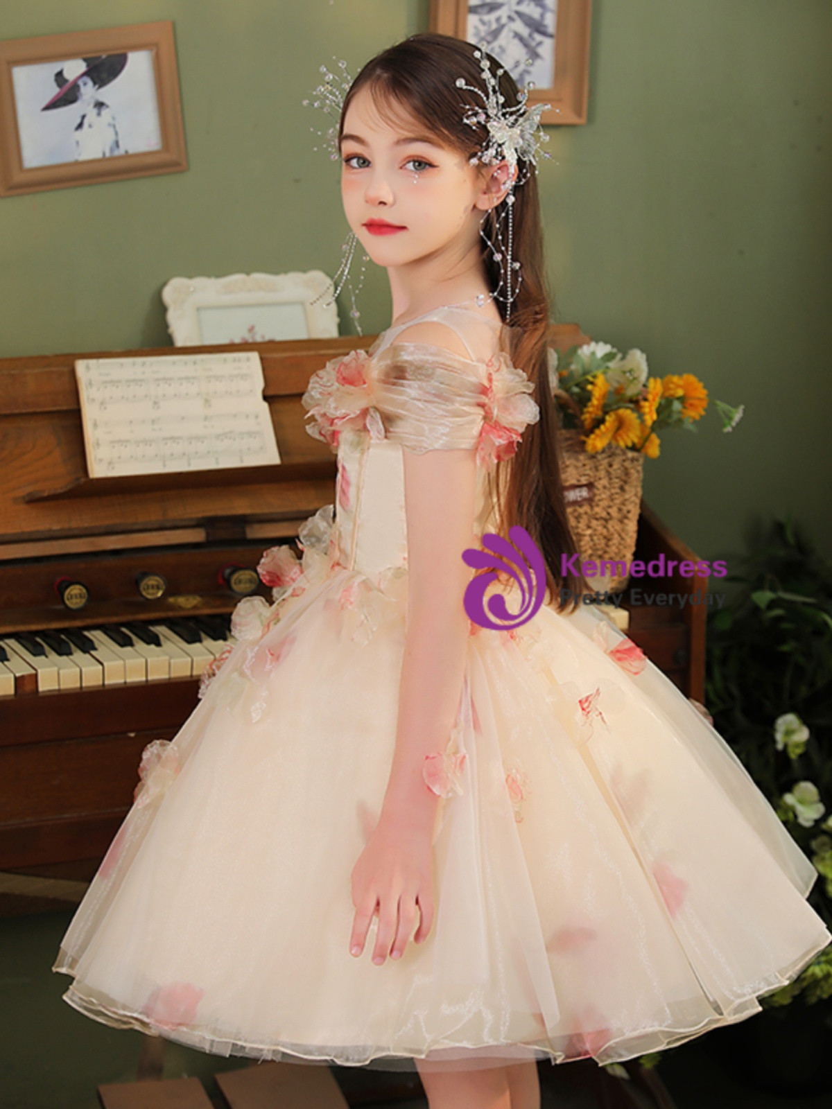 A-line Champagne Tulle Short Flower Girl Dress