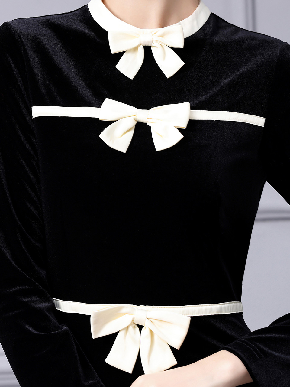 Black Velvet Long Sleeve Bow Mother Of The Bride Dress