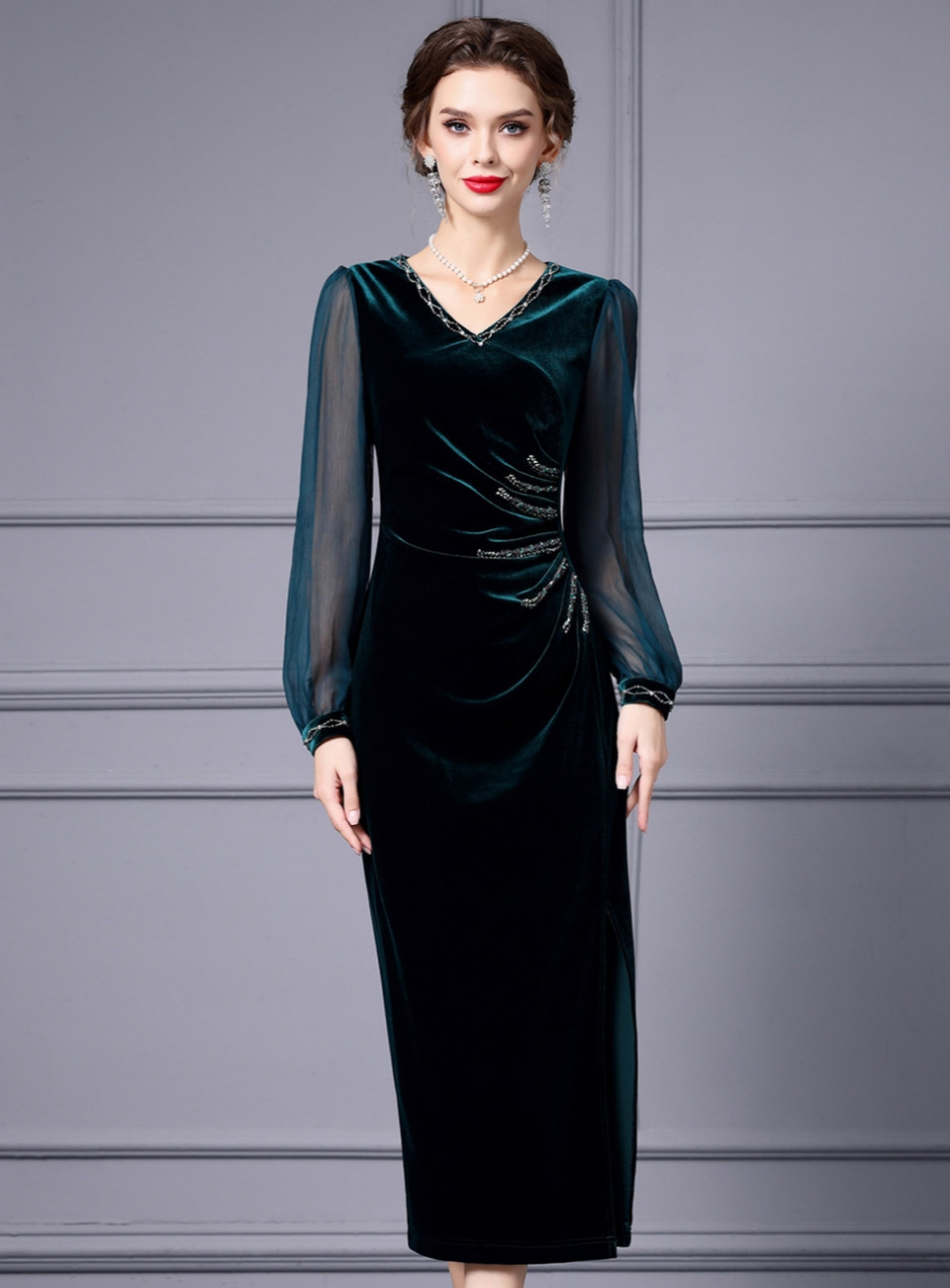 Dark Green Velvet Long Sleeve Mother Of The Bride Dress