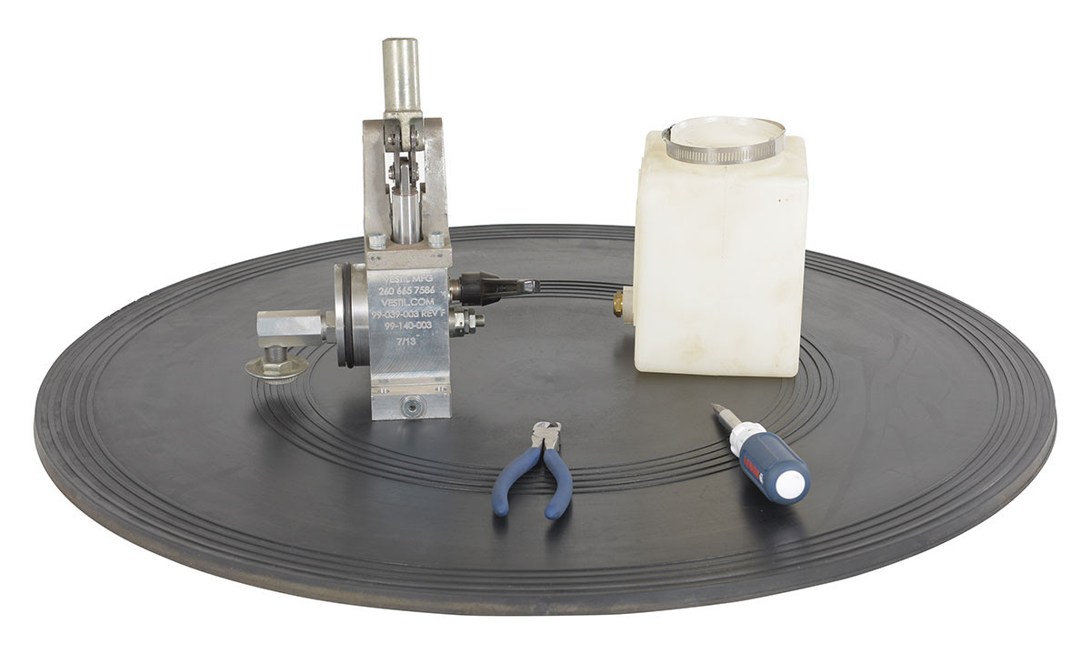 Vestil Heavy-Duty Manual Turntables | Material Flow