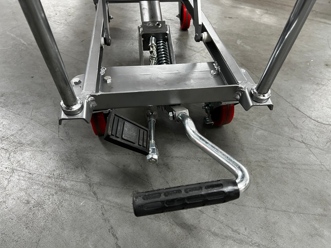 Aluminum Lift Table - Lightweight & Durable | Material Flow