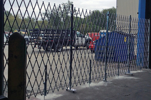 Double Folding Gates by Illinois Engineered | Material Flow