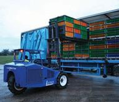 Combilift Combilift - Moving Poultry Crates From A Full Container