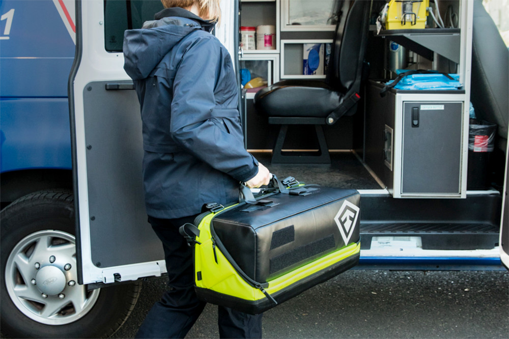 LARGE EMS JUMP BAG
