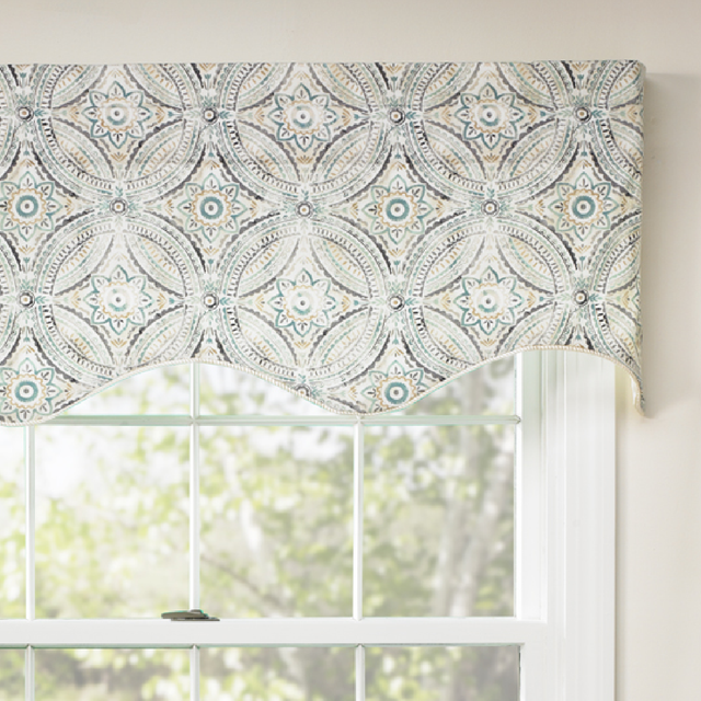 MADISON FLORAL - SCALLOP VALANCE