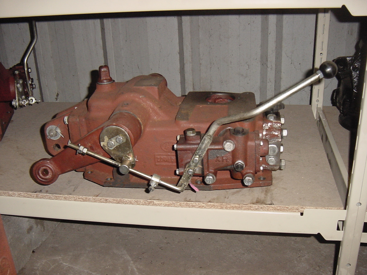 Complete hydraulic lift box assembly