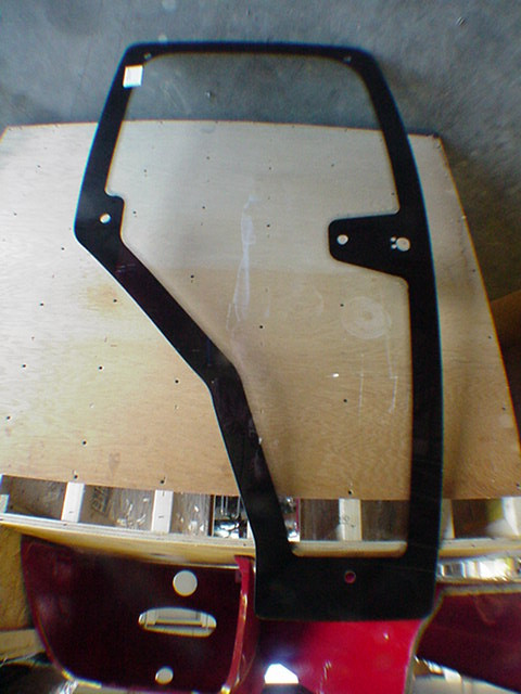 Right side door glass 704-754