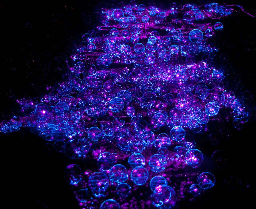 UV Black Light Activated Bubble Machine Refill Fluid
