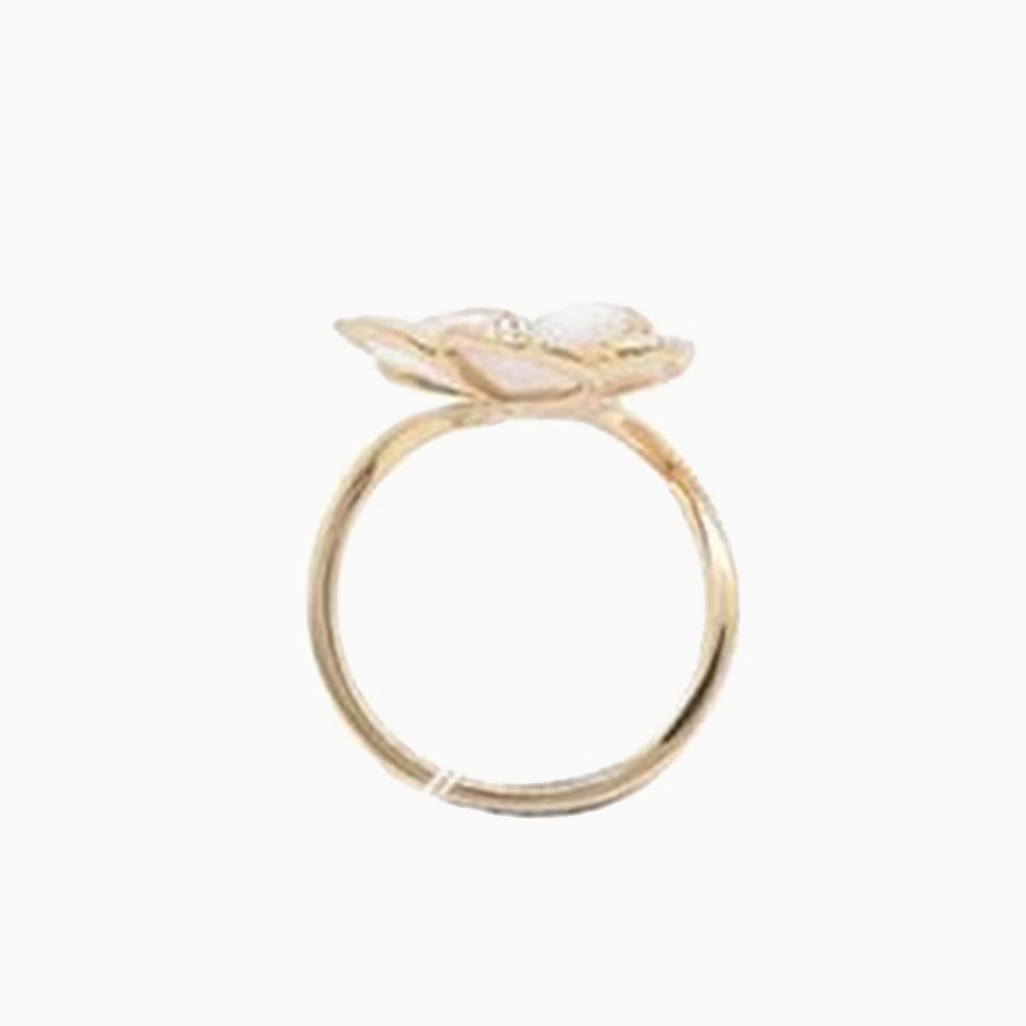 Flower Diamond & Pearl Ring in 18K Gold | L'azurde KSA
