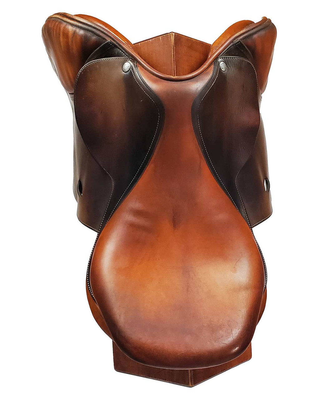 Used Butet Close Contact Saddle 17'' | Sprucewood Tack