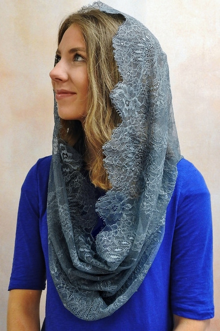 French Lace Pearl Infinity Veils - Veils by Lily