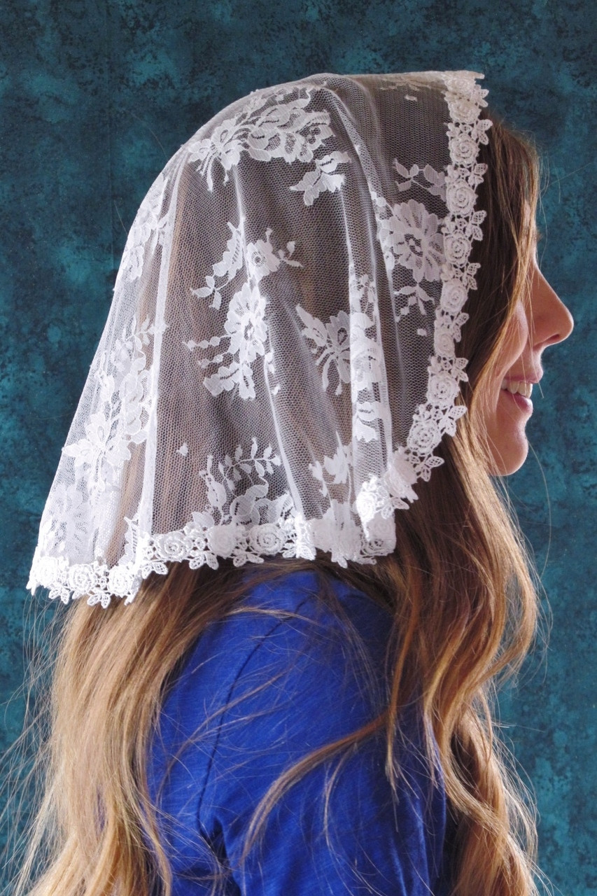 Short Half-Circle Rosebud Lace Mantilla - Veils by Lily