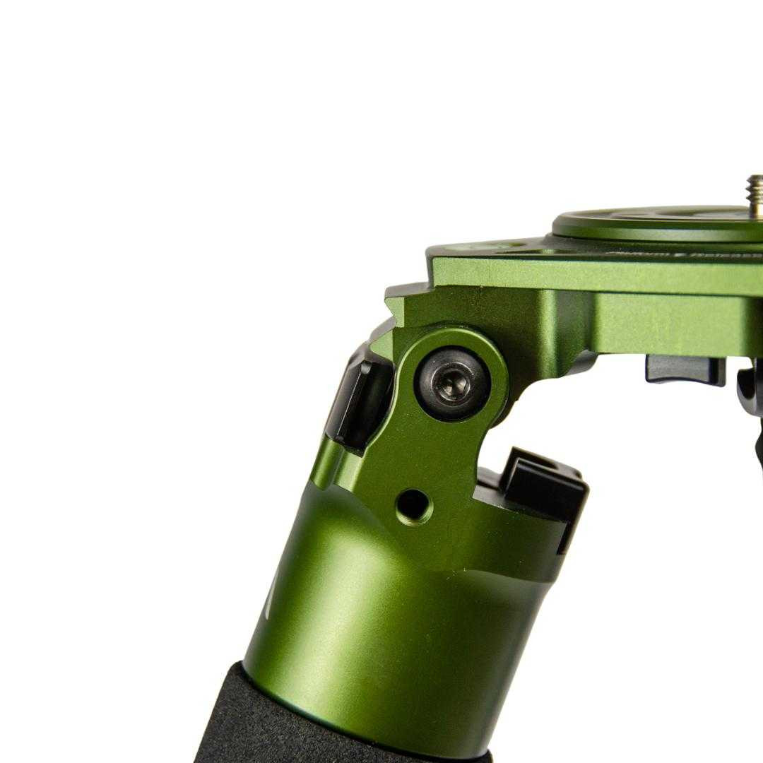 Traverse Three Section Tripod