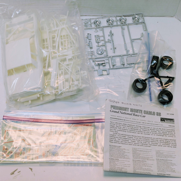Monogram 1:24 Terry Labonte's Piedmont Monte Carlo SS Plastic Model Kit ...