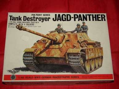 BANDAI 1/48 JAGD-PANTHER TANK DESTROYER #8260 | OakridgeStores.com