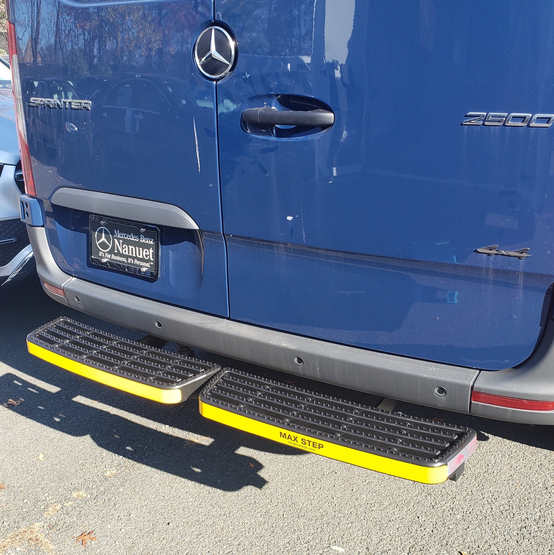 Mercedes Sprinter Van Cab Organizer | Advantage Outfitters